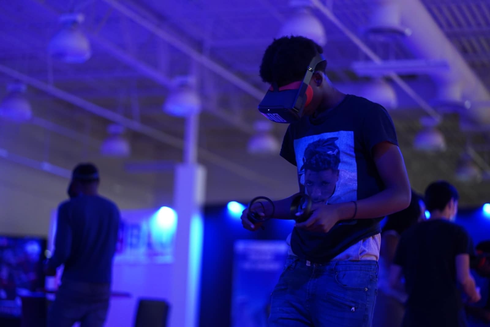 VR Gift Cards | RezBlue Virtual Reality Arena | Des Moines